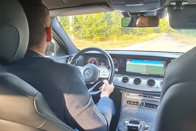 Private Chauffeured Transfer between CDG Airport and Paris - How the Service Works: From Booking to Drop-off