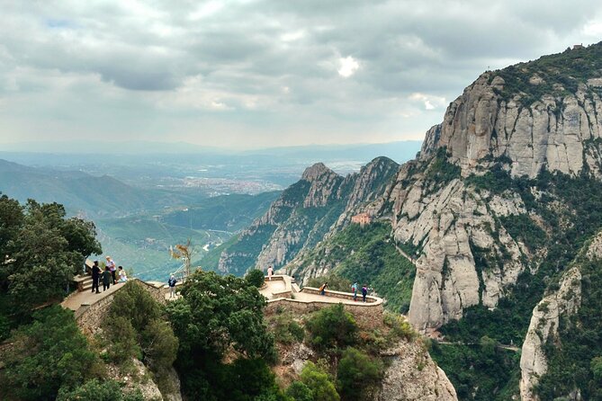 Private Day Trip to Montserrat from Barcelona with a local - Transportation and Timing: What to Expect