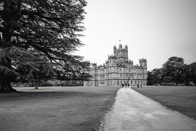 Private Downton Abbey Tour, including Bampton, Cogges Farm, and Highclere - A Closer Look at the Itinerary