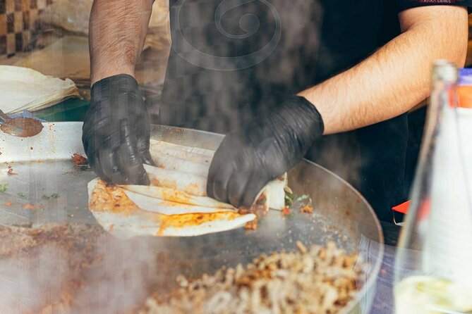 PRIVATE ISTANBUL FOOD TOUR & Hidden Pearls of the old city - The Food and Culture Experience