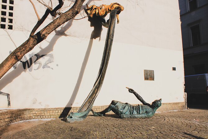 Private Jewish Heritage Tour of Budapest with Local Expert - The Dohany Street Synagogue: The Main Event