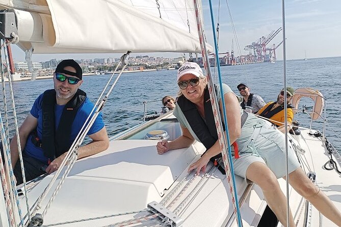 Private Lisbon Sailboat Tour with Welcome Drink - The Experience: What to Expect from Start to Finish