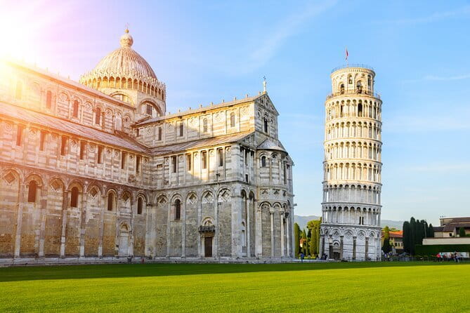 Private Pisa and Lucca Wine Tour from Florence - A Day Spent in Tuscany’s Top Towns with a Twist of Wine