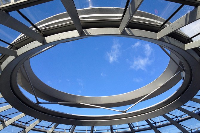 Private Taxi Tour City East & West History and Architecture 3-4h - Why Choose a Private Taxi Tour?