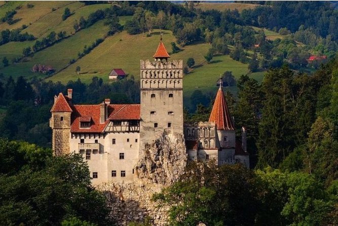 Private tour to Bran Dracula's Castle and Pele Royal Castle - The Legend and Reality of Bran Castle