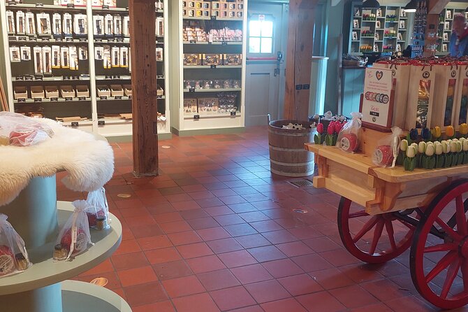 Private Tour Zaanse Schans Windmills, Volendam & Marken - Exploring the Itinerary: What You Can Expect