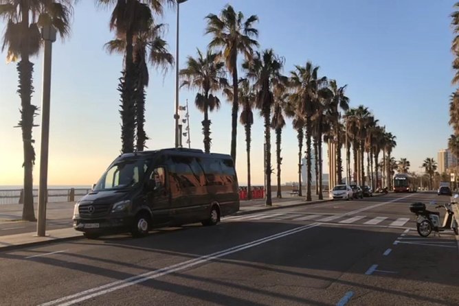 Private Transfer from Barcelona City to the Airport for a group up to 15 people - The Itinerary: What to Expect