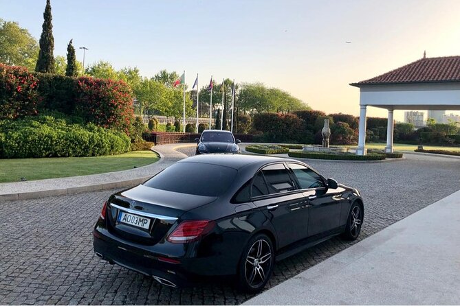 Private transfer from Porto to Lisbon with two Sightseeing stops - Beyond the Stops: Practical Details and Value