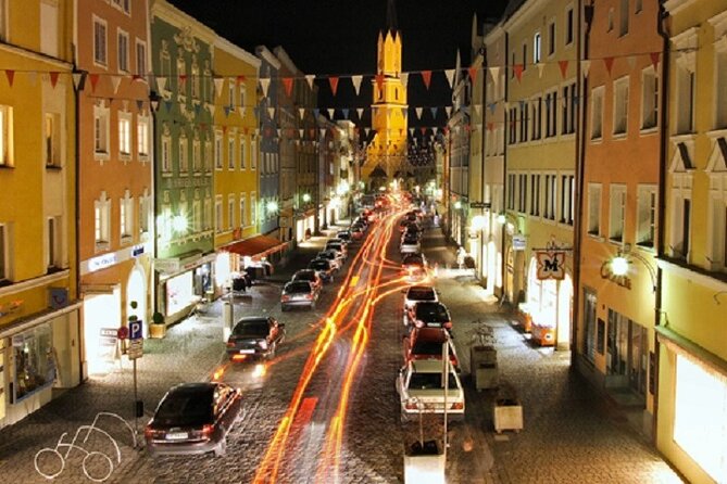 Private Transfer from Prague to Vilshofen with stop in .Krumlov or Hluboká - Key Points