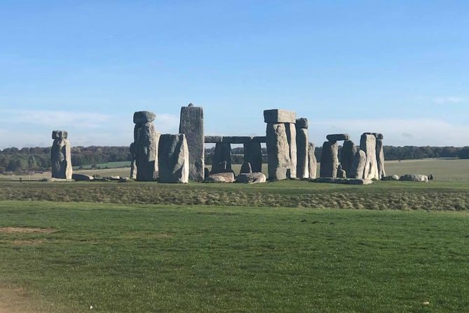Private Transfers between London & Stonehenge - What’s Included and What’s Not