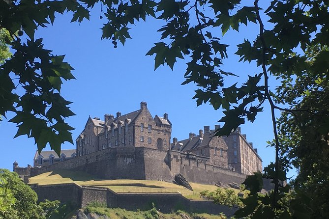 Private Walk: Edinburgh Old Town and New Town - Thorough Review of the Itinerary