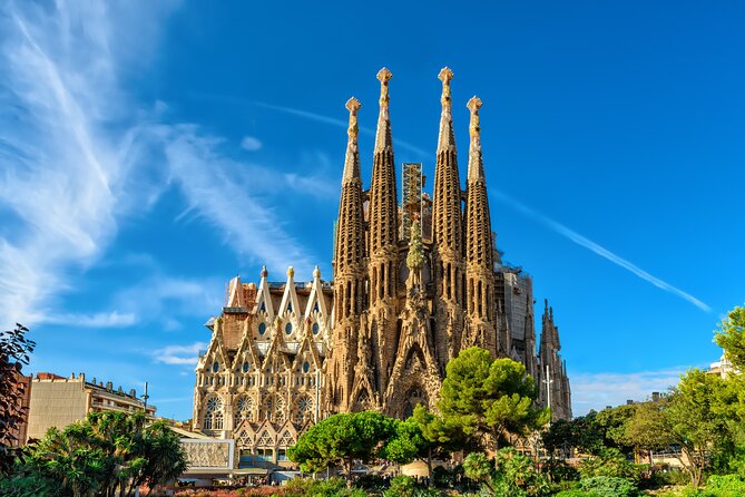 Sagrada Familia Guided Tour with Skip The Line Access - An Inside Look at the Tour Experience