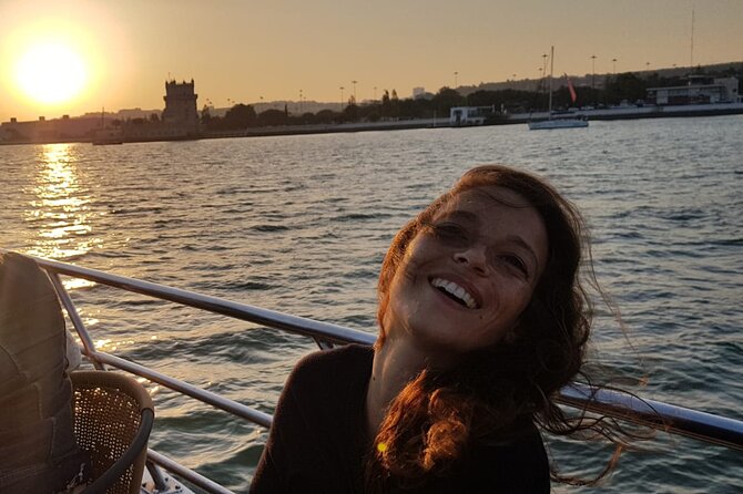 Sailboat Sunset Group Tour in Lisbon with welcome drink - What Makes This Tour Special