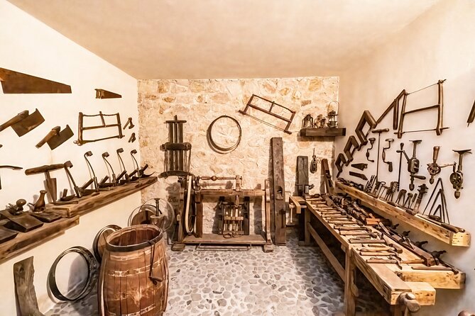 Santorini Instagram Tour - The Itinerary Breakdown