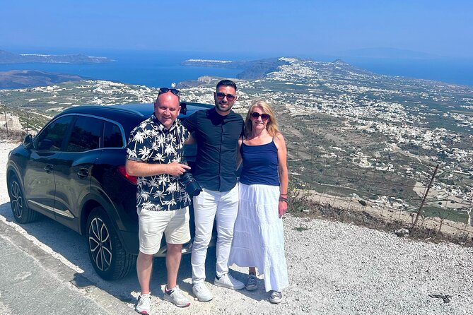 Santorini Taxi / Transfer Service From or To Airport - Key Points