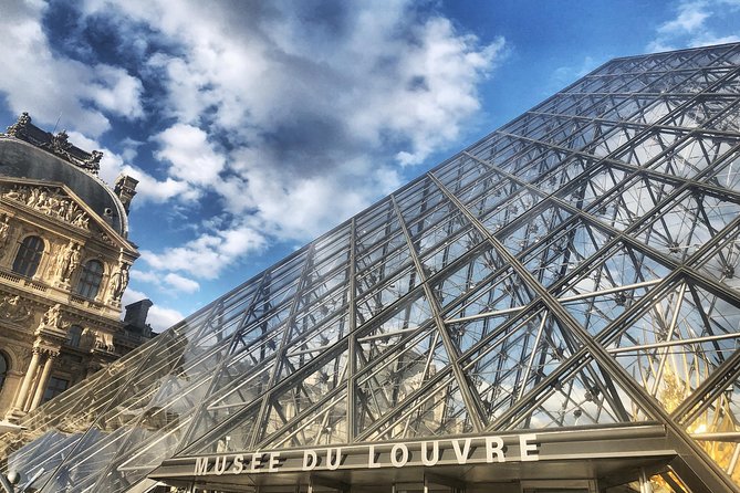 Scandals: Louvre (Semi-Private) With Reserved Entrance Time - Key Points