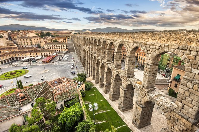Segovia and Avila Private Tour with Lunch and Hotel Pick up from Madrid - Key Points