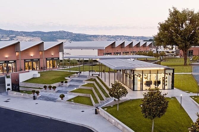 SHOPPING DAY in Florence The Mall Outlet private Limo Service - The Comfort of Private Transportation – In Style and Ease