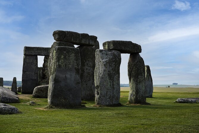 Small-Group Day Trip to Stonehenge, Bath and Windsor from London - The Itinerary: A Closer Look