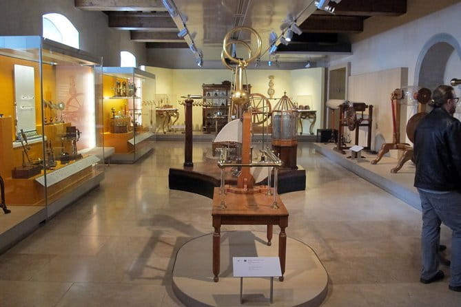 Small-group Guided tour of Galileo's Museum - What’s Special About the Florence Galileo Museum Tour?