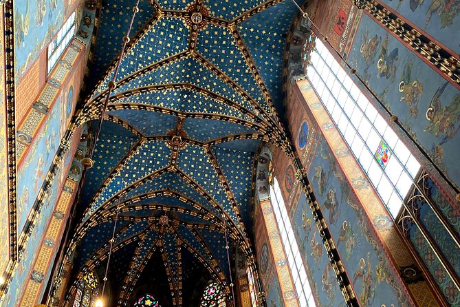 Small Group Guided Tour of St Peter Basilica and Cupola - Key Points