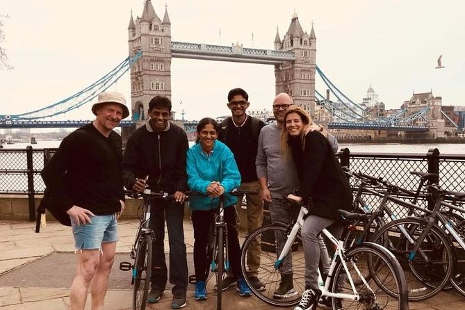 The Royal Express - 2.5 hour - Discovering London on Two Wheels