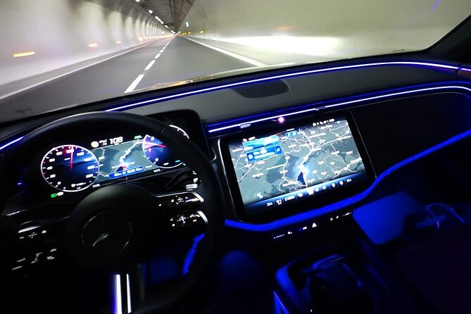 Transfer by luxury car from Venice to Trieste - The driver and the experience