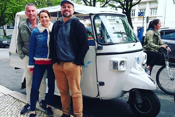 Tuk tuk Lisbon a discovery à la carte without fatigue. Lisbon differently.01 - Detailed Itinerary Breakdown