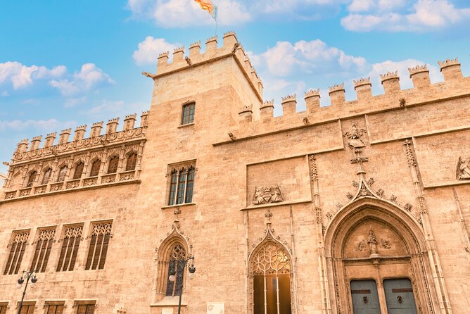 Valencia Monumental Scavenger Hunt - What the Tour Feels Like