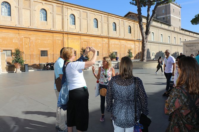 Vatican Museums & St. Peter's Basilica Skip the line Private tour - The Experience: An In-Depth Look