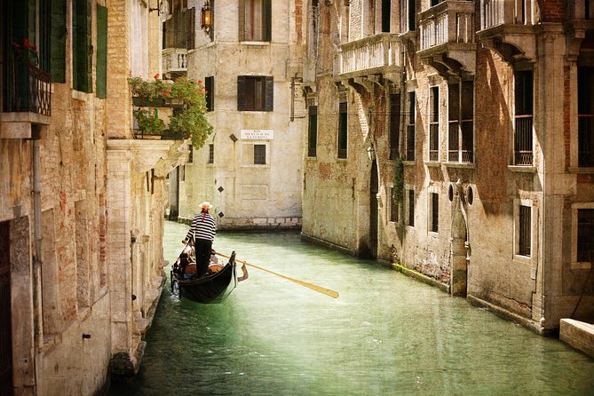 Venice Walking Tour and Gondola Ride - What the Reviews Reveal: Authentic Experiences and Real Challenges
