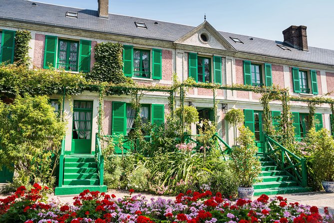 Versailles Palace and Giverny Monet House Guided Visit with Lunch - A practical overview of what to expect