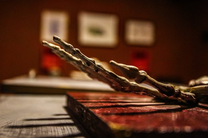 Xcape Room Bcn: Corpse Gallery Escape Room Barcelona - An In-Depth Look at the Corpse Gallery Escape Room