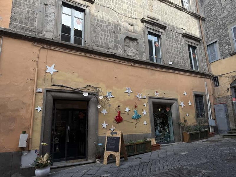 2-hour Ceramics Workshop in downtown Viterbo