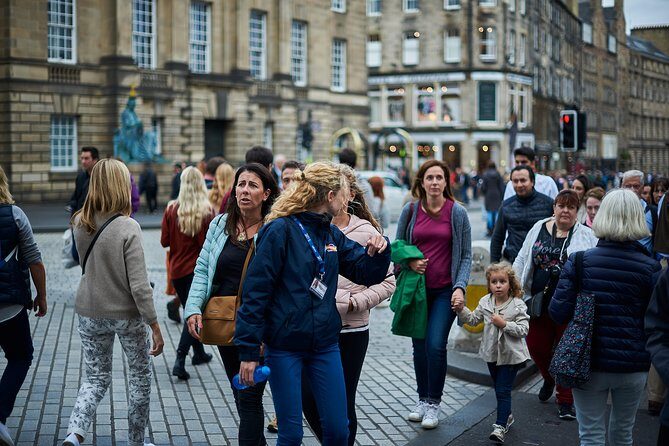 2 Hours Ghost Tour - English Tour Guide