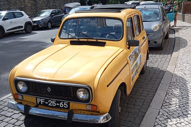 2 Hours Sintra Experience Renault 4L Tour