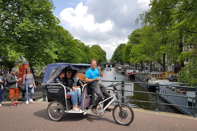 2.5 hours Amsterdam Pedicab Tour - What Its Like to Be on the Pedicab