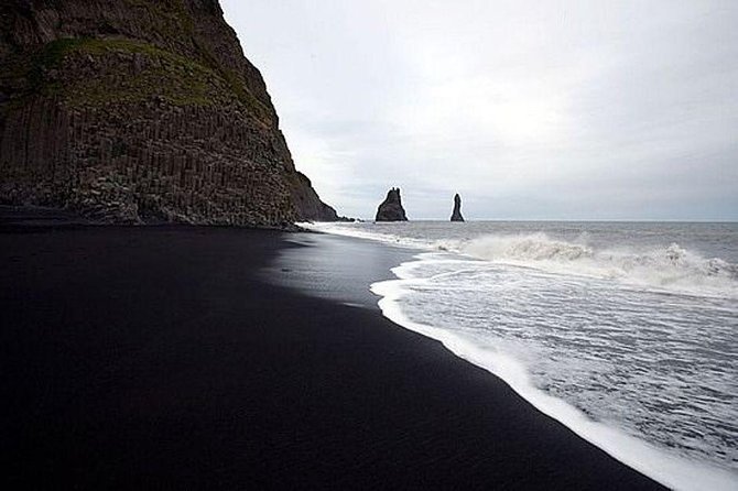 3 Days Tour - Golden Circle, Southcoast & Jökulsárlón Glacier Lagoon - Day 2: Waterfalls and Black Sand Beaches