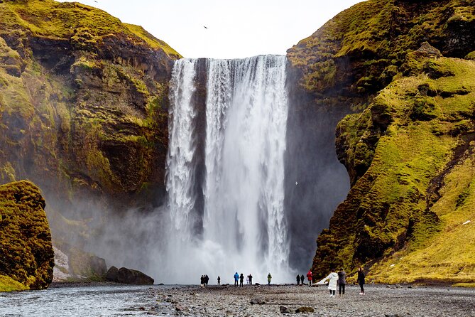4-Day Iceland: Golden Circle, South Coast, Volcano Hike & Northern Lights - The South Coast’s Natural Marvels