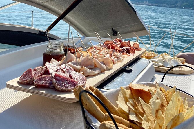 4-hour catamaran tour on Lake Como