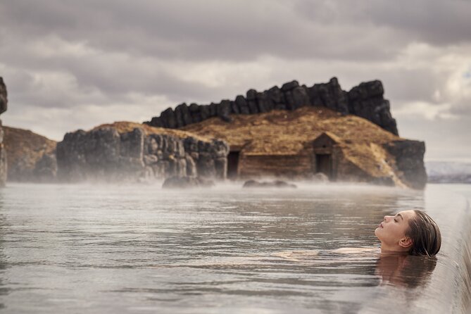 5-Day Northern Lights Hunt & Glacier Lagoon Tour - Day 1: Reykjavík and Getting Ready
