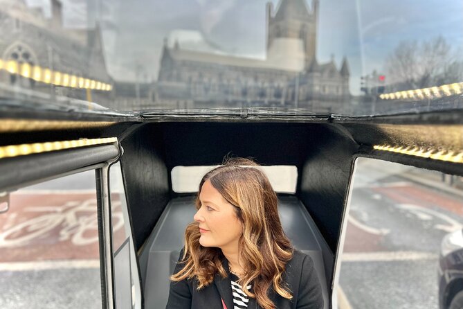 A Unique and Fun 1 Hour city tour of Dublin