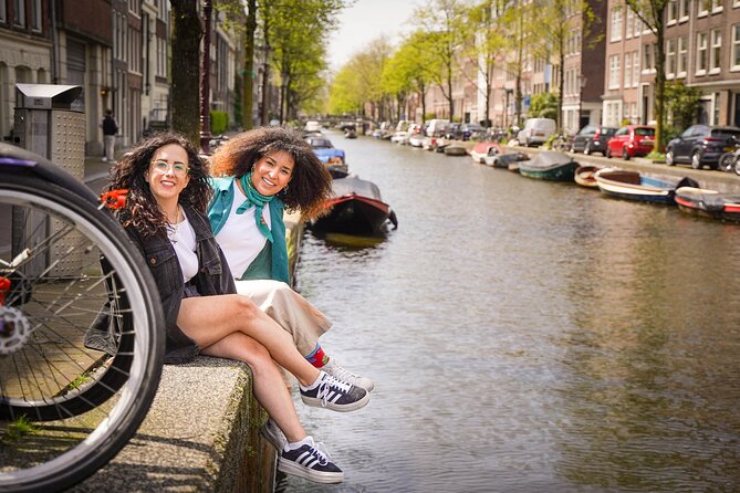 Amsterdam Professional Photoshoot at the Canals - Practical Details and Considerations