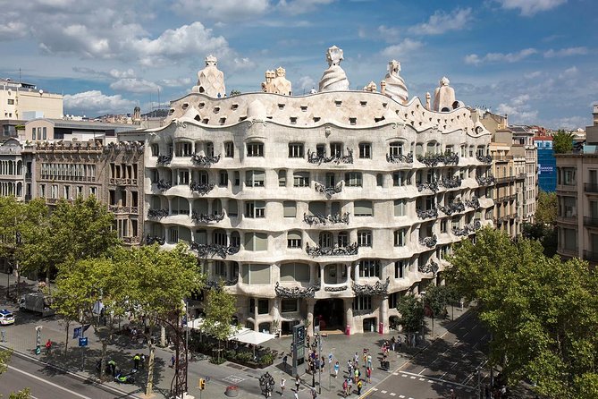 Barcelona Pass: Save up to 50% - Includes Sagrada Familia - Considering the Price and Value