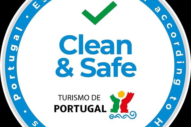 Benagil - Caves & Coast - Algarve Cave Captain - Snorkeling and Refreshments: Adding Extra Merriment