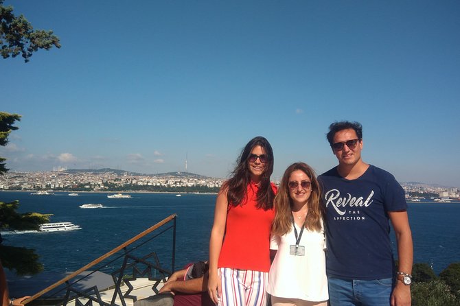 Bosphorus Cruise with Dolmabahce Palace and Istiklal Street Tour - A Comprehensive Look at the Tour