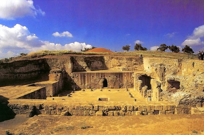 Carmona Roman Necropolis and History Walking Tour - The Experience on the Ground