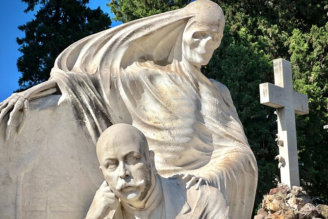 Cemetery Tour - Angels, Gothic Graves, Montjuic Sea Views - What’s Included and What’s Not