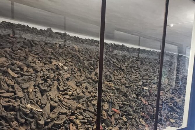 CV-Visit to the Auschwitz Camp in Italian with departure from Krakow - Transportation and Comfort