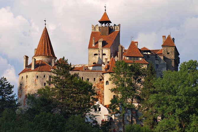 Day Trip Through Brasov in Transylvania and Bran, Peles, and Rasnov Castles - Practicalities and Value